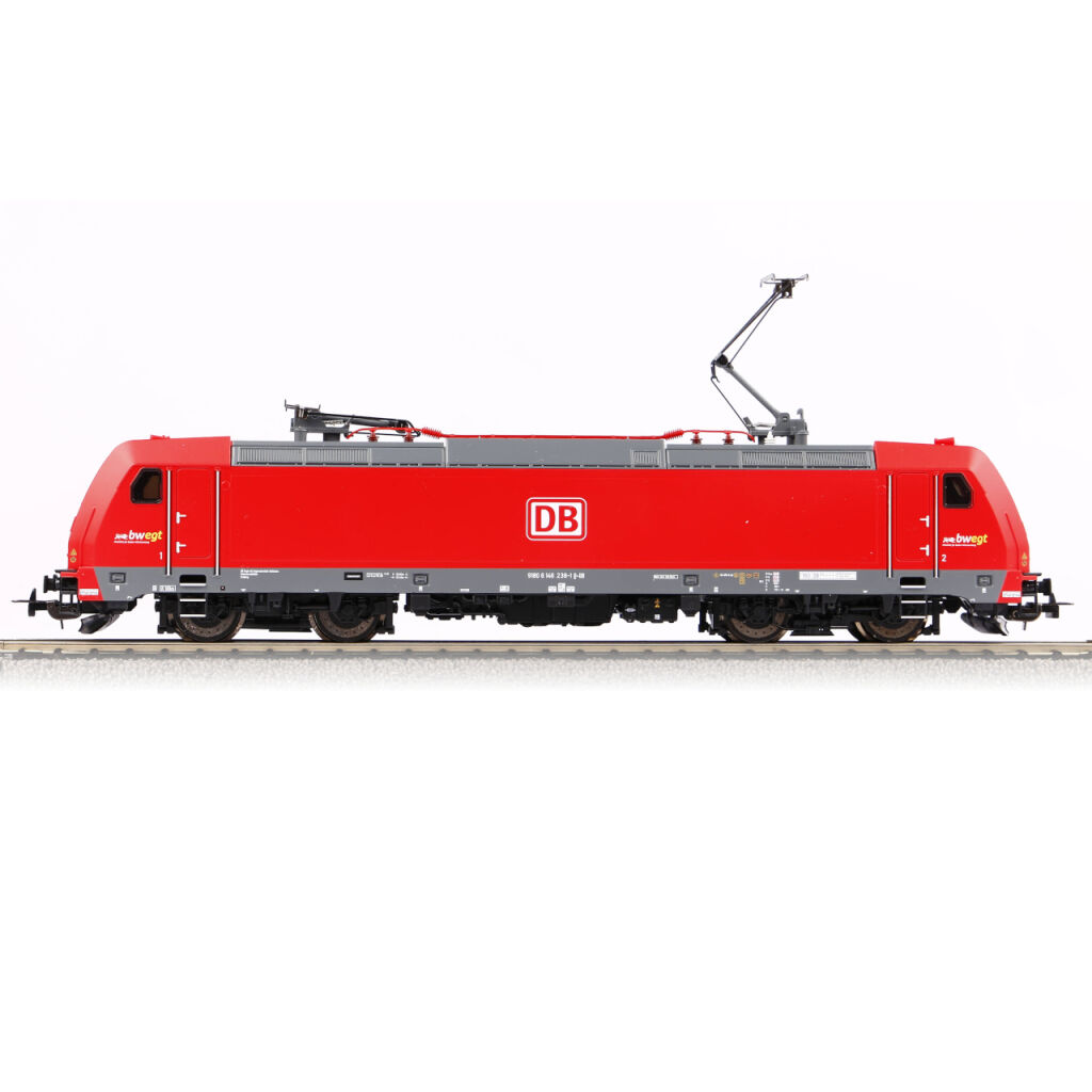 Piko Elektrická lokomotiva BR 146.2 Traxx 2 s 2 pantografy DB AG VI ...